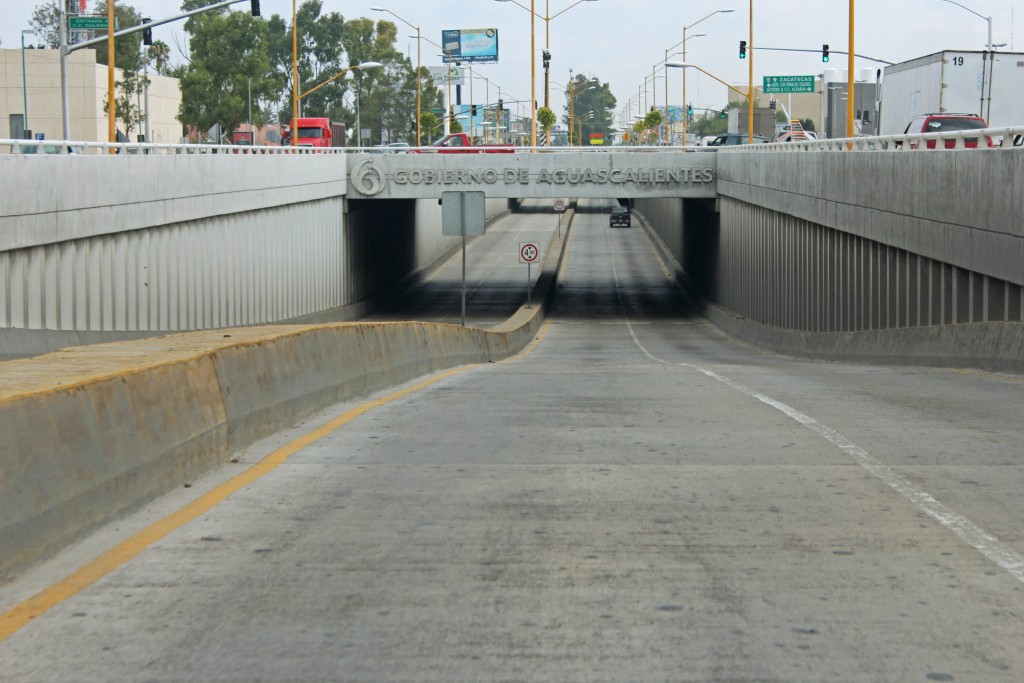 Seis nuevos pasos a desnivel para este 2016 - LJA.MX Noticias México