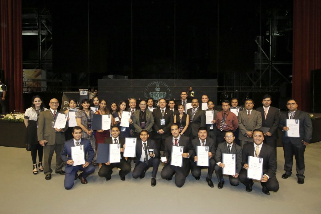 20 estudiantes de la Autónoma recibieron premio Ceneval al desempeño de ...