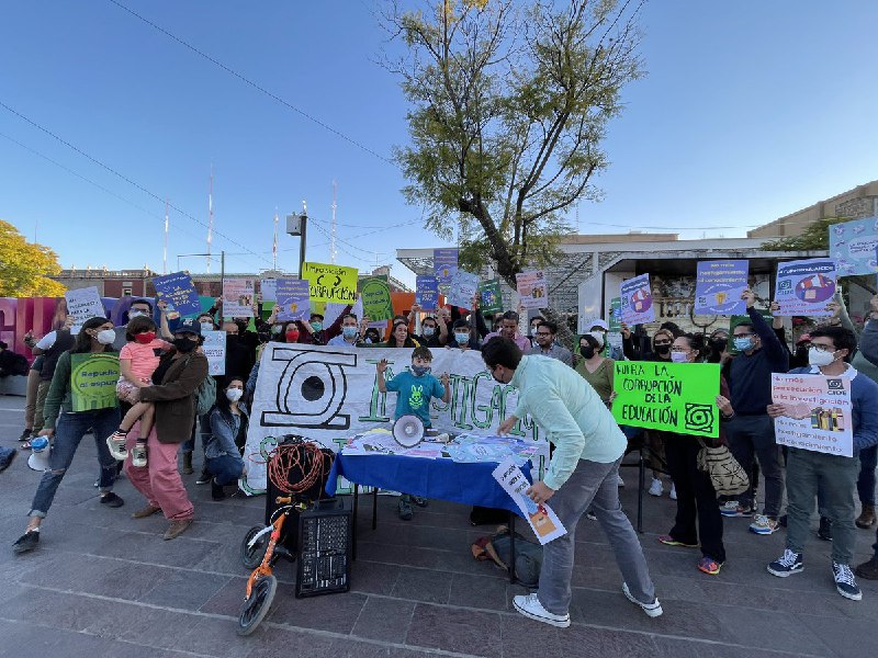 Se manifiesta la comunidad del CIDE en el centro de Aguascalientes ...
