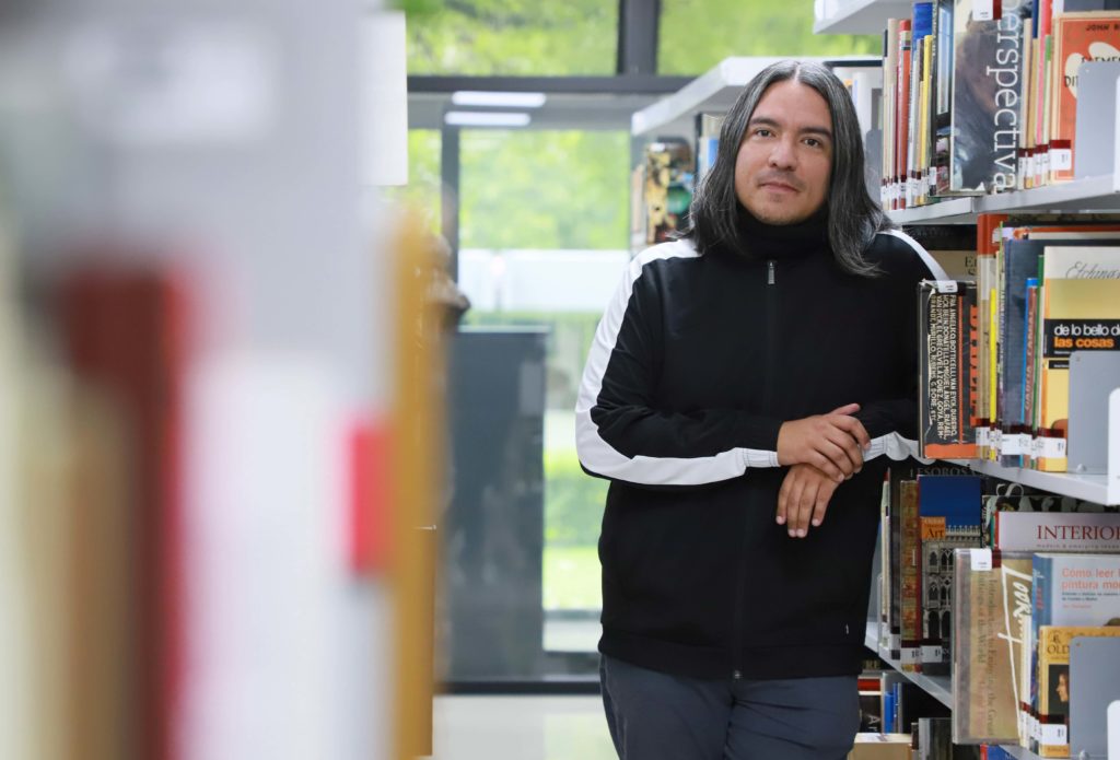 Jorge Terrones gana el Premio Bellas Artes de Ensayo Literario Malcolm ...