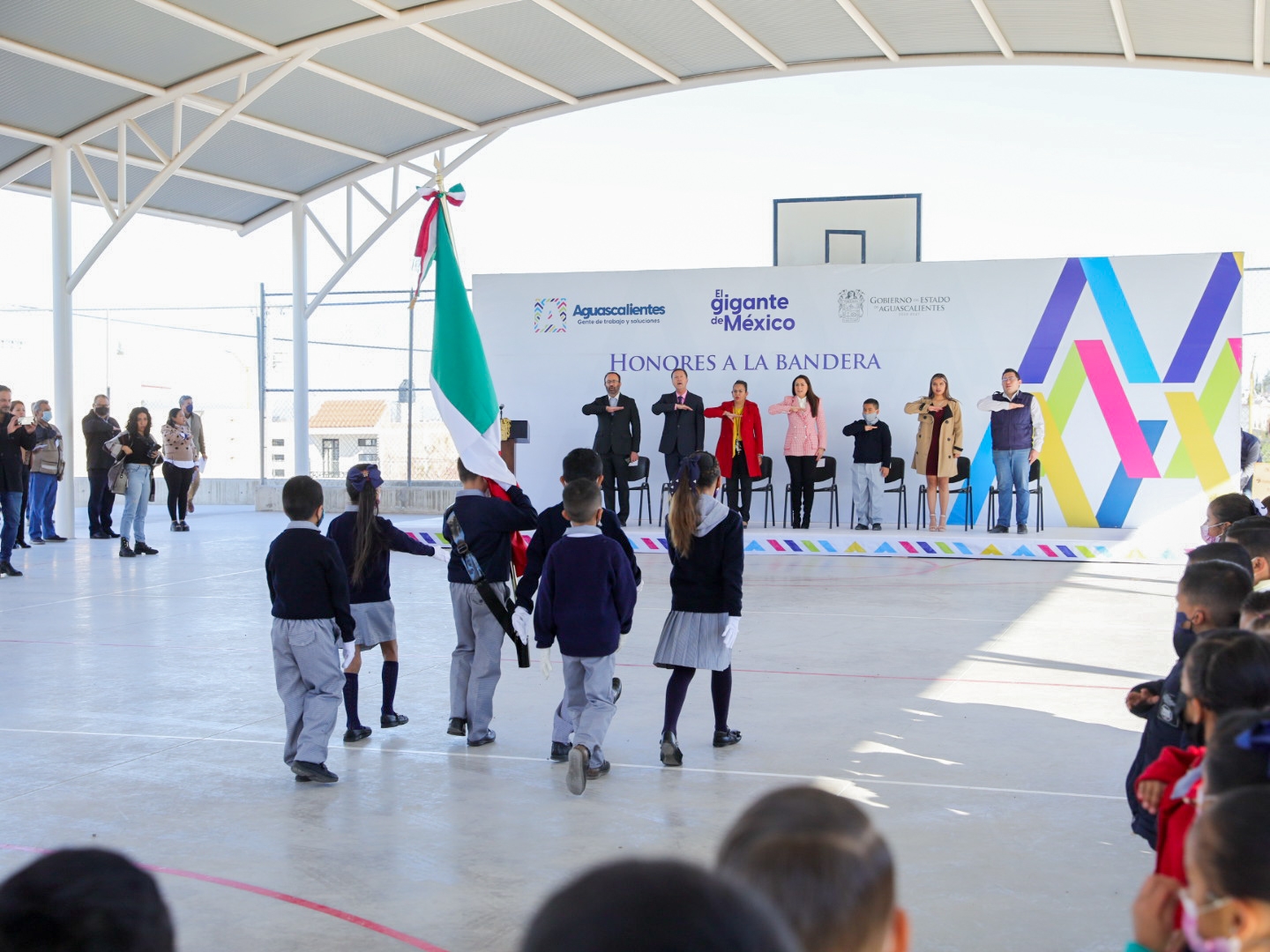 Gobierno del estado impulsa la educación con becas e infraestructura de ...