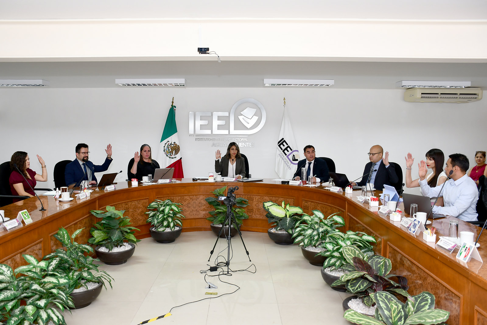 Acredita IEE a partidos políticos para el proceso electoral 2023-2024 ...