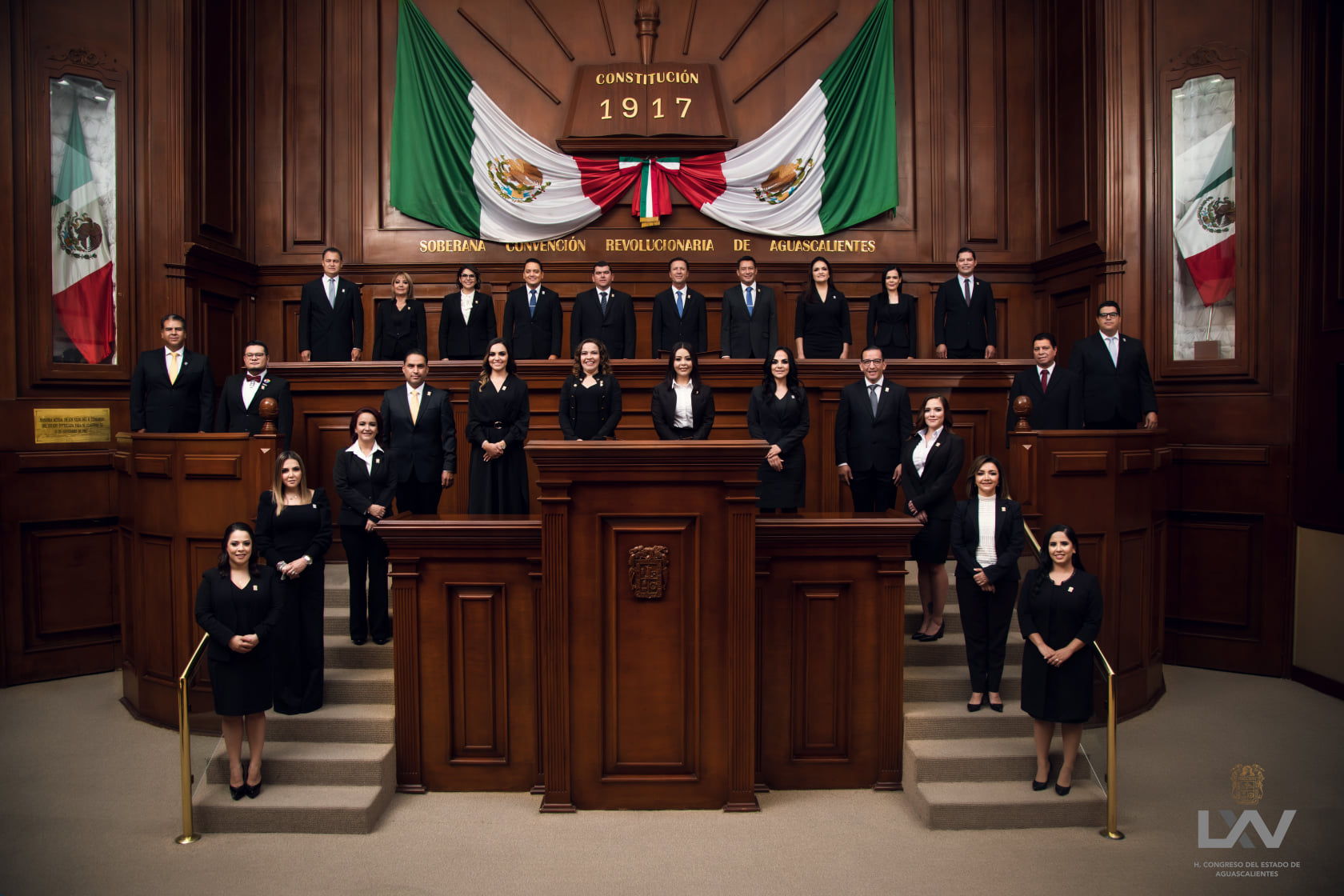 Listado de las personas que cumplen los requisitos para la elección extraordinaria de jueces y ...