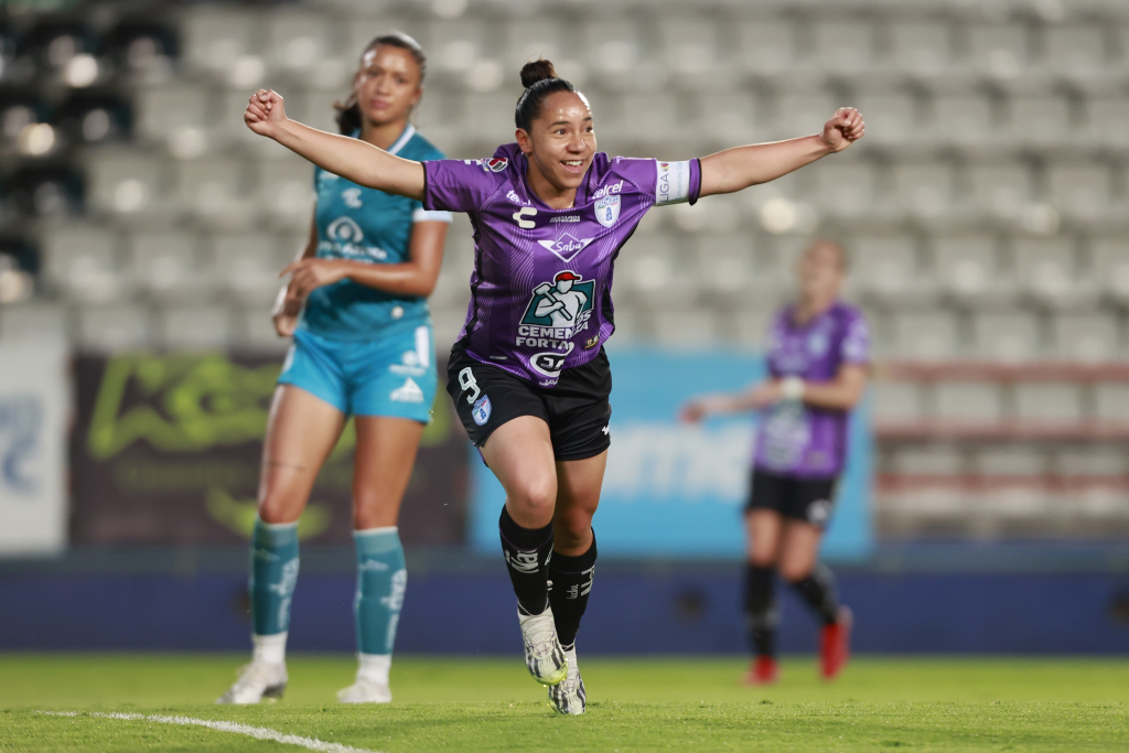 Charlyn Corral: La portavoz del Fútbol Femenil Mexicano - LJA.MX Noticias México