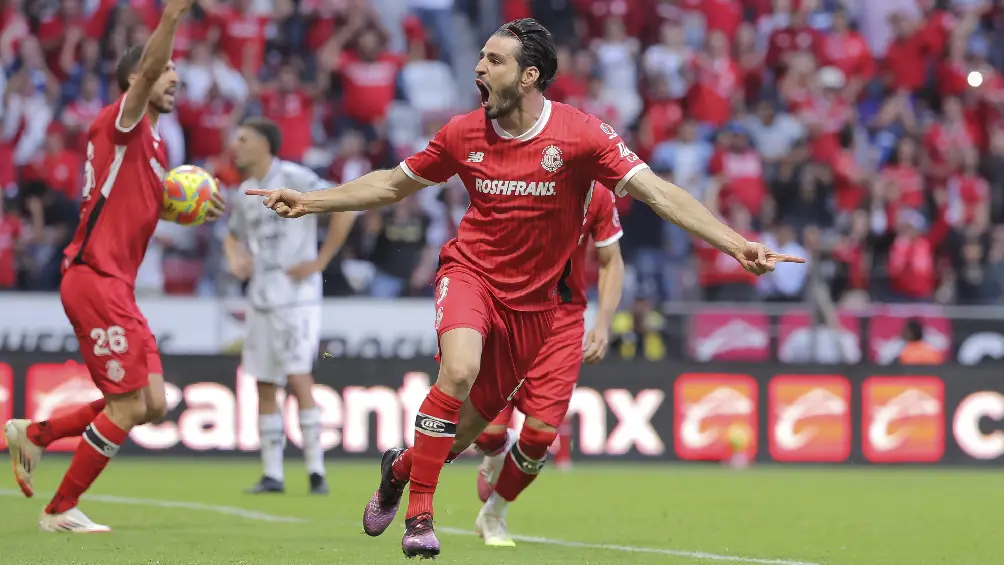 “Pollo” Briseño: El pollo que ahora lidera la dinastía roja en Toluca ...